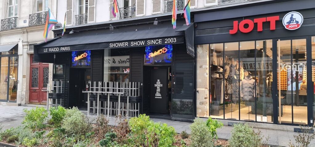 Faire une rencontre trans à Paris : Les bars et lieux à connaitre